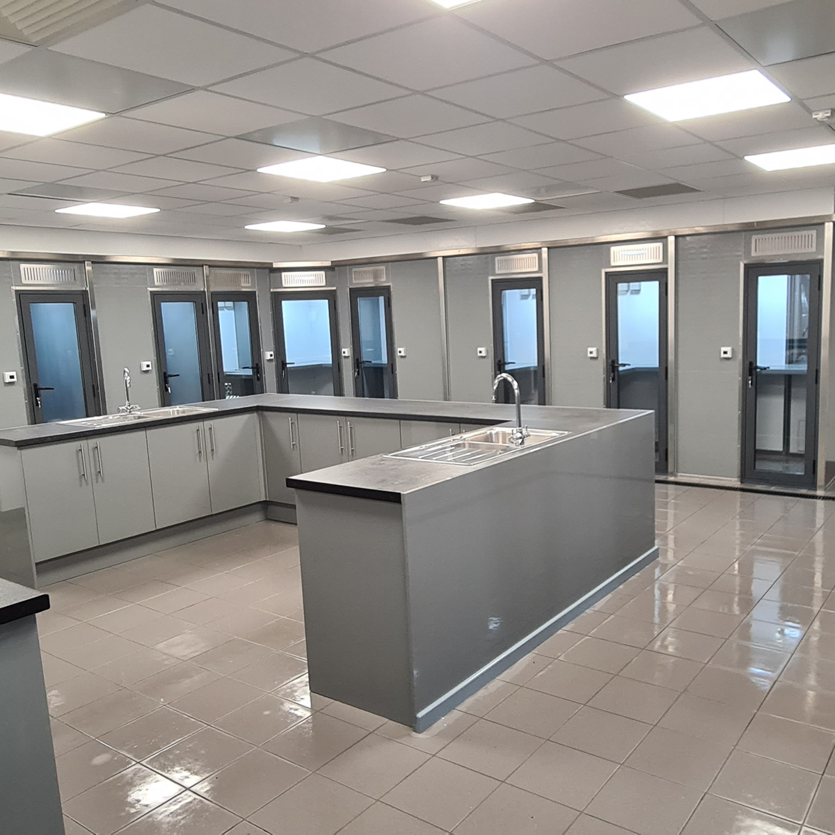 The Kennelbuild System (Kennelbuild)